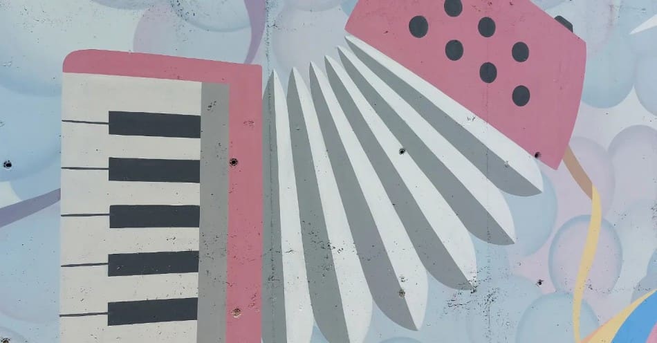 Rota de Arte Urbana finaliza um muro nas Gaitas Hering em Blumenau ...