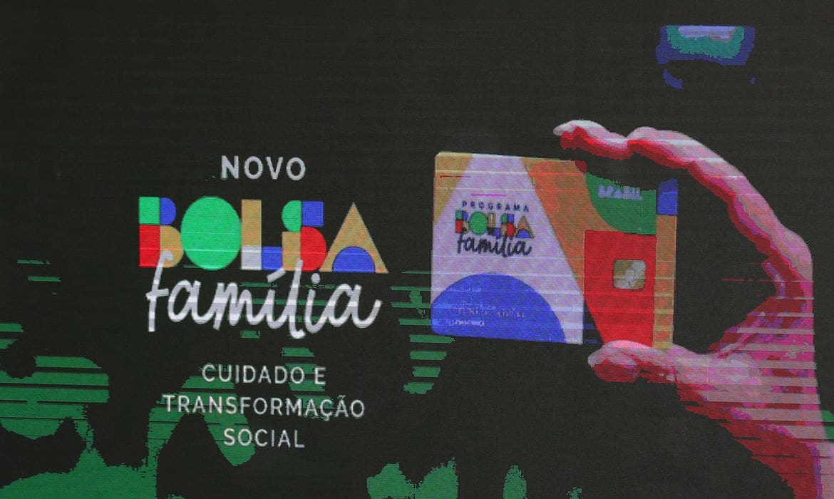 Caixa paga novo Bolsa Família a beneficiários com NIS de final 7 ...