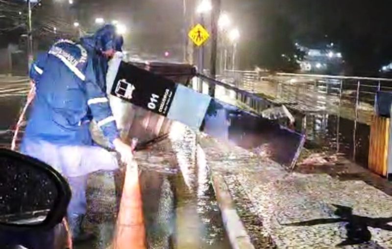 Temporal surpeende meteorologia e também atinge região de Florianópolis ...