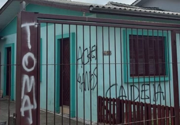 Professora que bateu em menino enfrenta novas denúncias